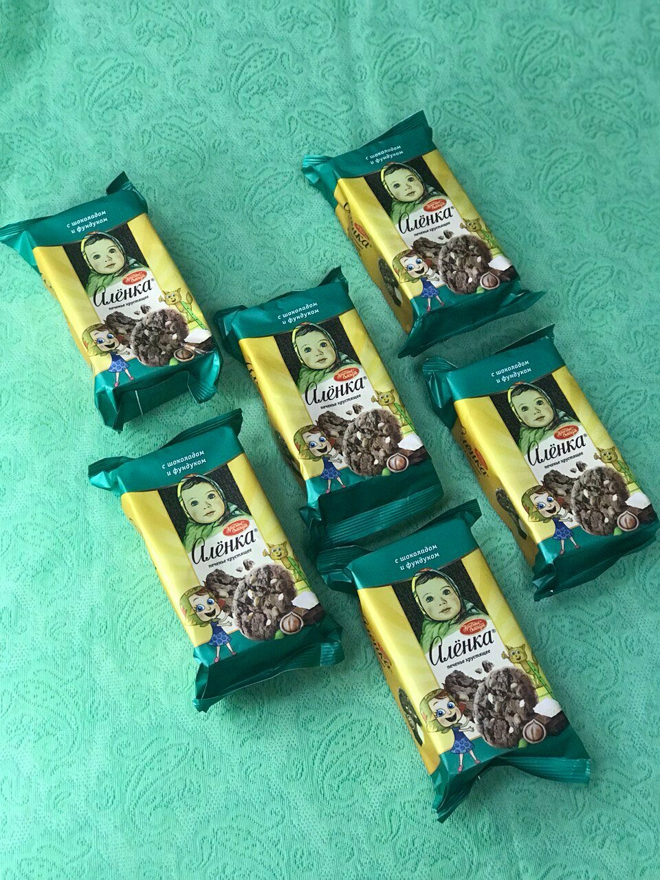 Печенье сдобное Аленка хрустящее фундук-шоколад