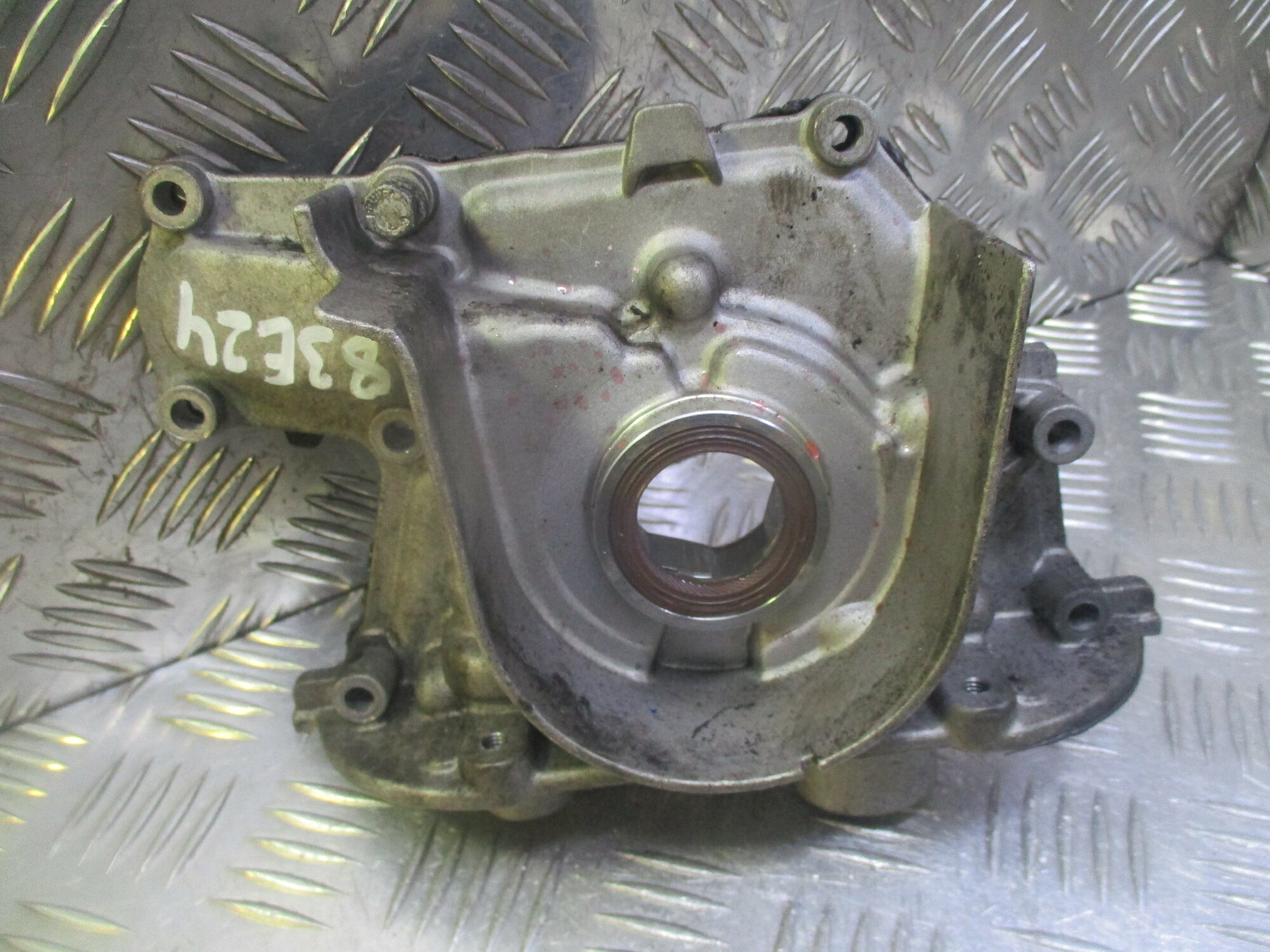 Масляный насос дизельный OPEL INSIGNIA 1