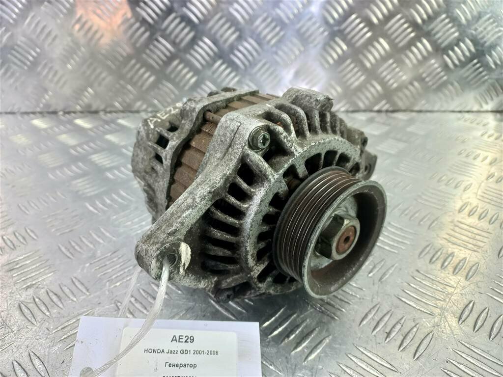 Генератор Б/У для HONDA JAZZ GD рестайлинг (2005—2008) 31100PWA004