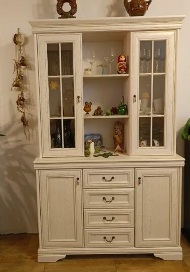 Витрина-буфет для гостиной Патриция 116, цвет бежевый, со стеклом