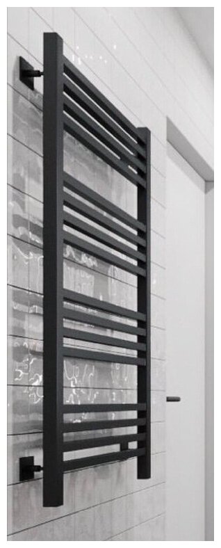 Quadro Bone-2 114x40 (см) полотенцесушитель водяной Черный