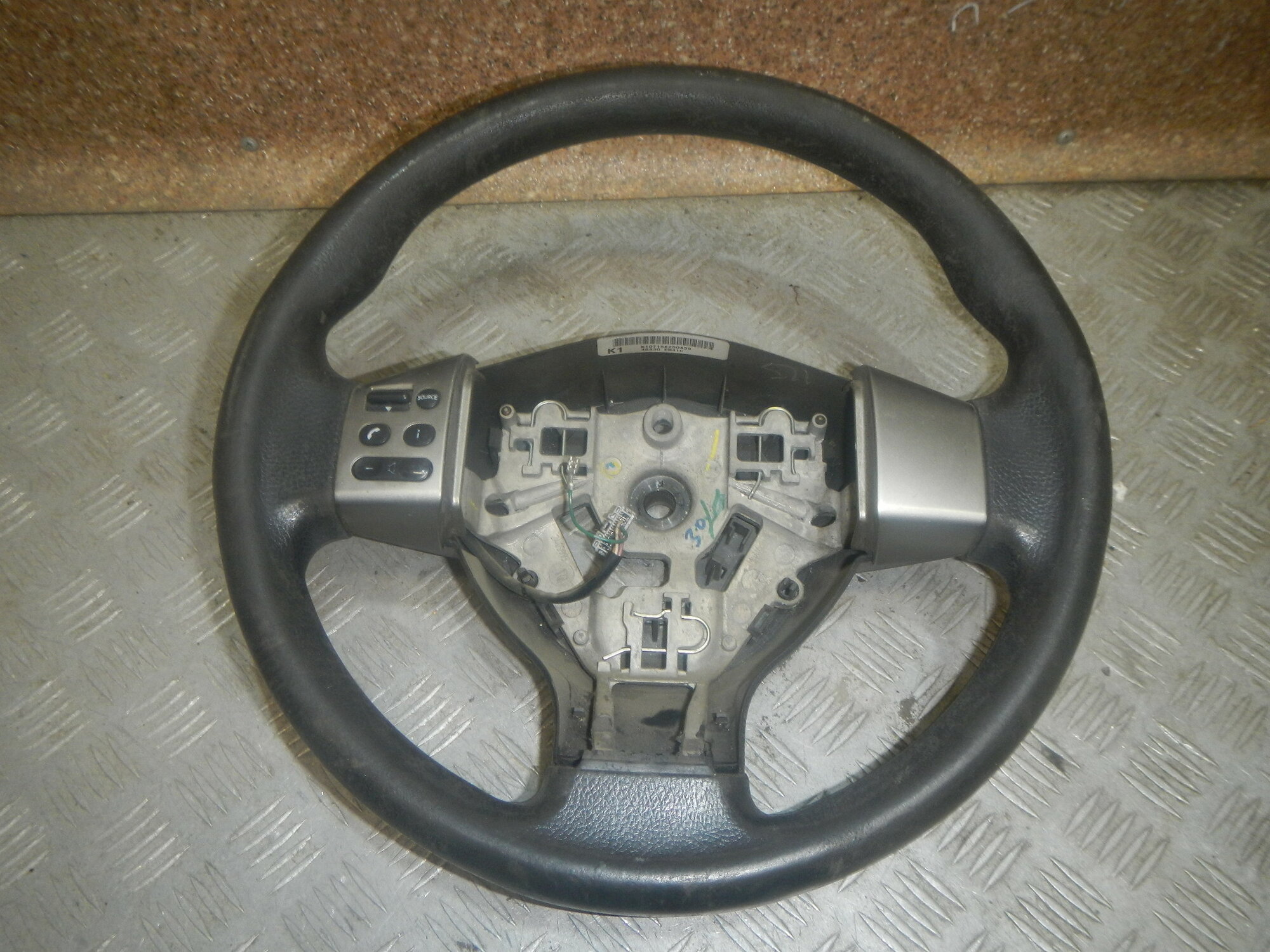 Б/У Рулевое колесо для AIR BAG, Nissan (Ниссан)-TIIDA (C11) (07-) NISSAN TIIDA (C11) (07-) Потертости. 575655 NISSAN арт...