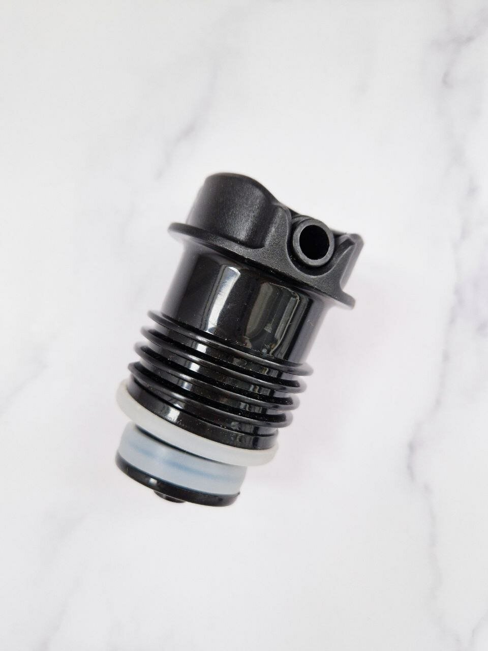 Пробка для термоса с фиксатором, черная