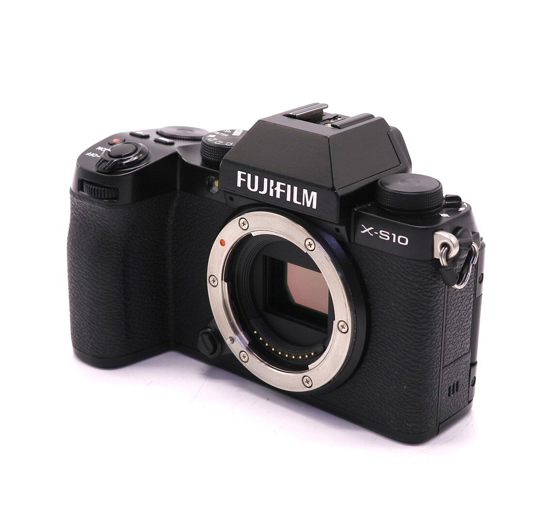 Камера Fujifilm X-S10 body (пробег 13000 кадров)
