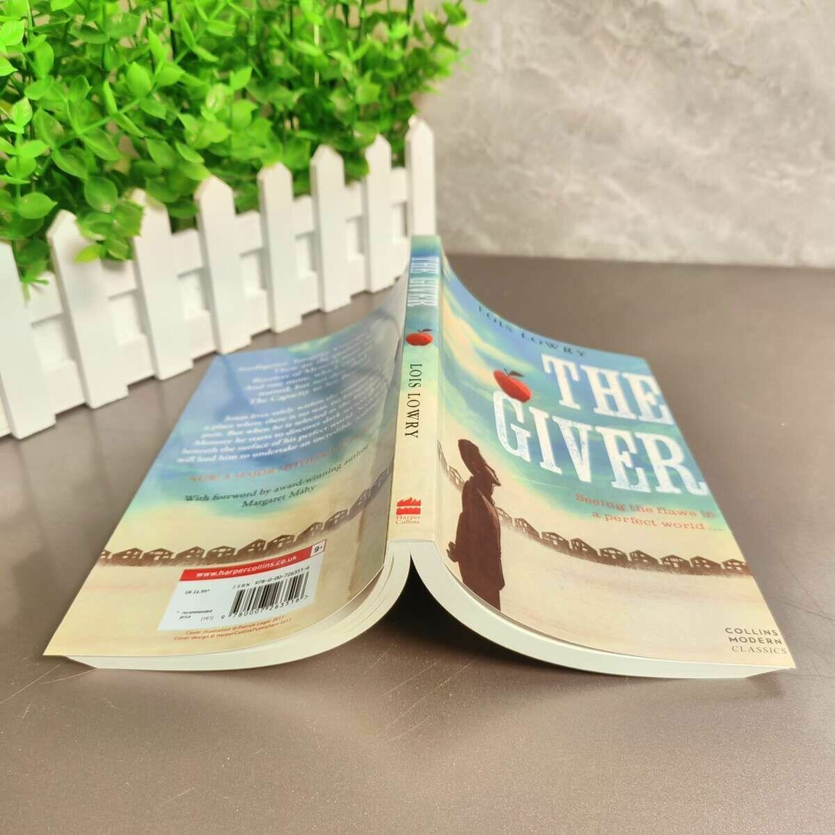 The Giver Lois Lowry — фото 1