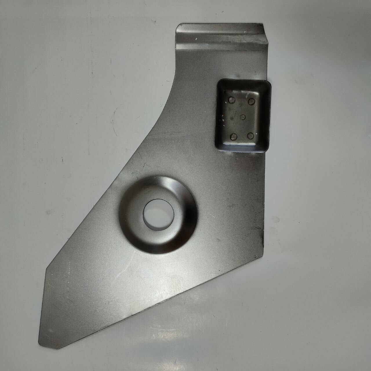 Поддомкратник передний правый лада ВАЗ 2108-2115 1.5