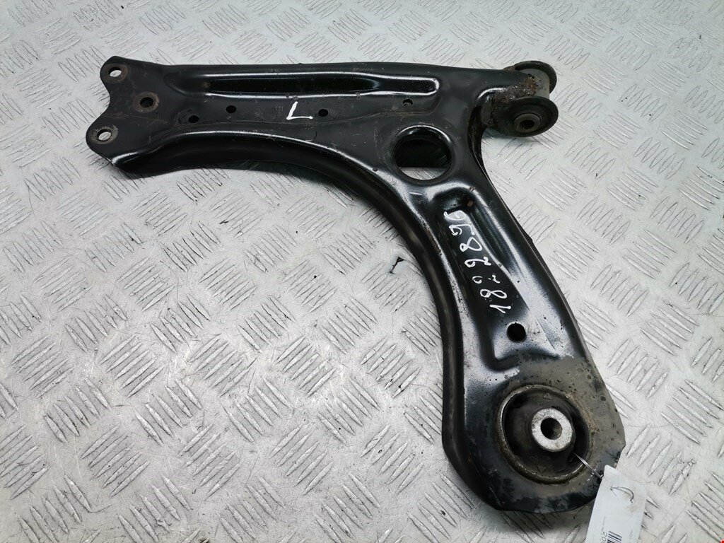 Рычаг передний левый Skoda Rapid 1 6R0407151F арт. 2054023