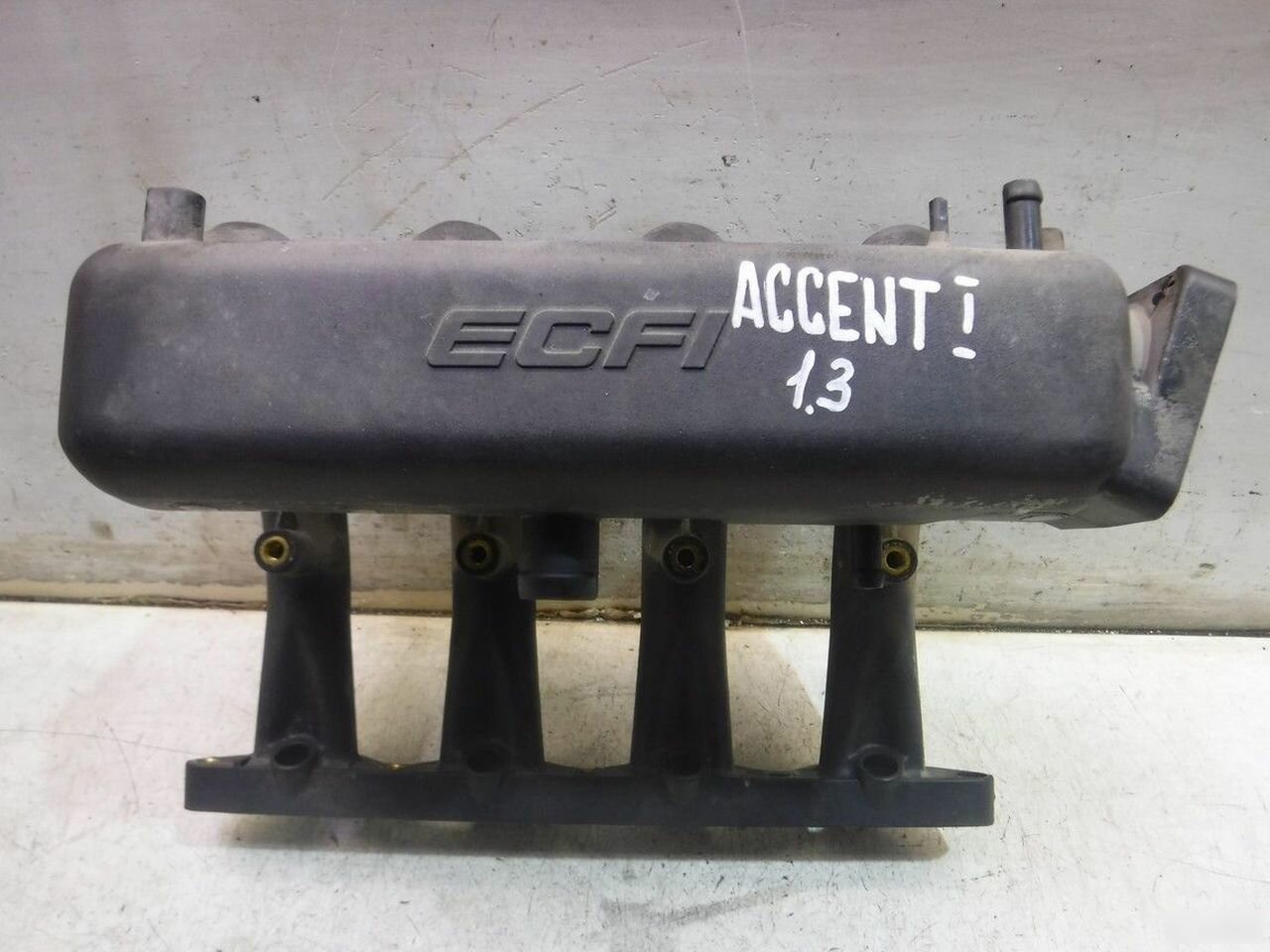 Коллектор впускной Hyundai Accent I (1994—2000) 2831022000