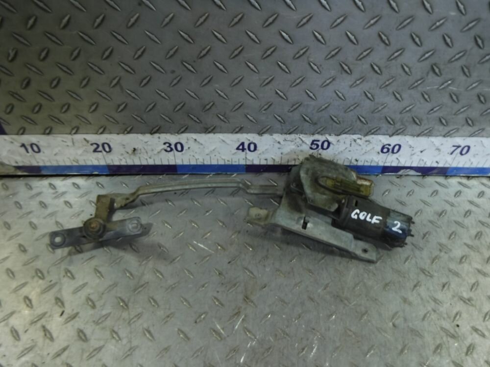 Моторчик стеклоочистителя задний VW Golf II 191955713A