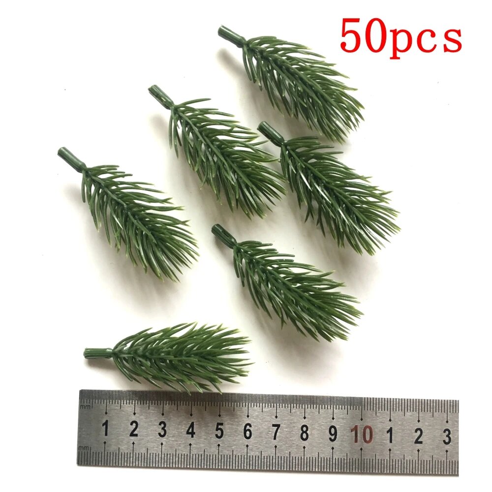 Искусственные сосновые ветки пластиковые 50 шт 6cm