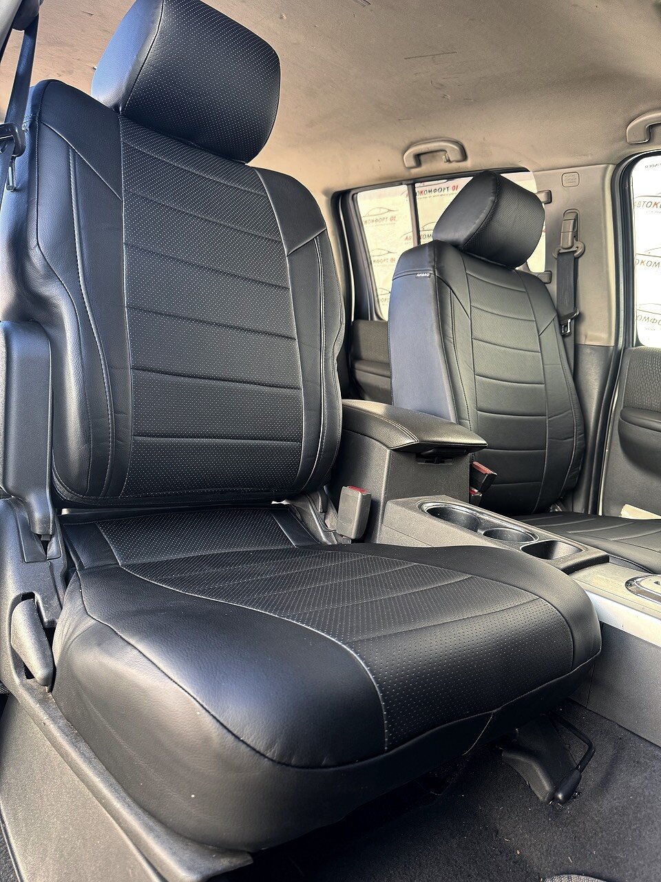 Чехлы Автопилот для Nissan Pathfinder III (пасс. спинка трансформер) с 04-14г. Экокожа, черный, черный.