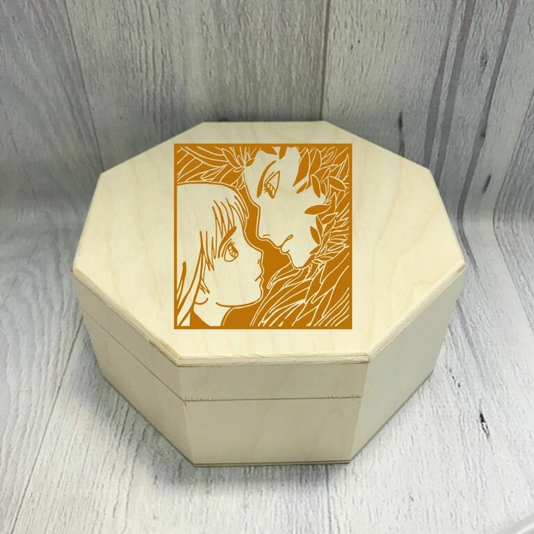 Шкатулка с гравировкой Ходячий Замок №1, 13см