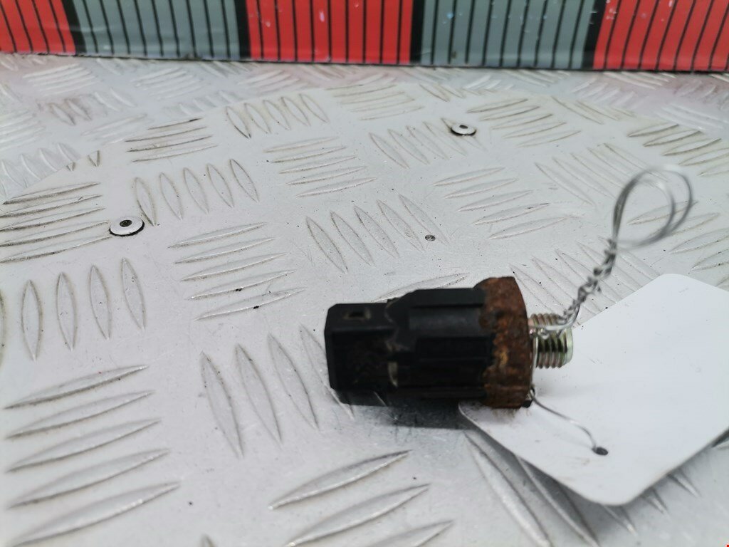 Датчик детонации Renault Clio 2 8200680689 арт. 1796359