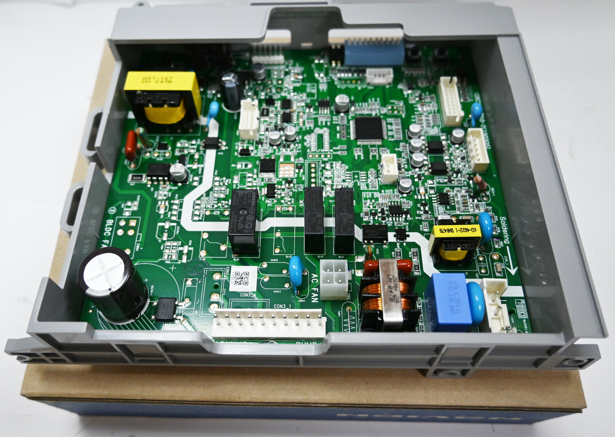 Блок управления (контроллер) Navien: Deluxe ONE 24К 30024761A