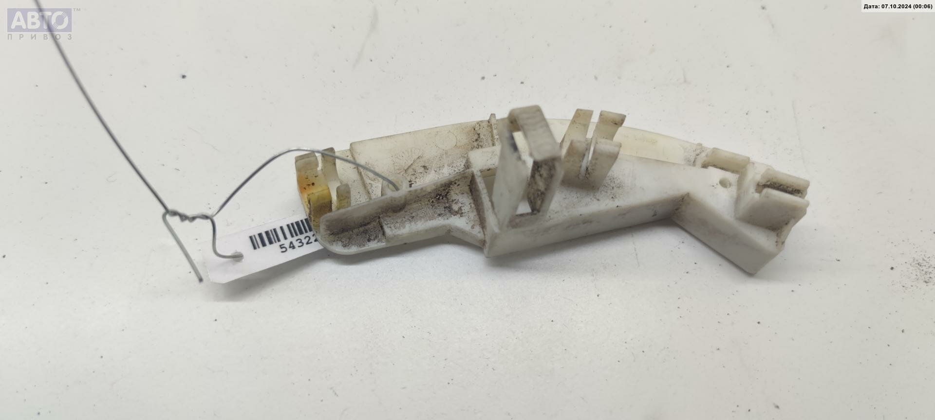 Кронштейн крепления Audi 80 B4 (1991-1996)