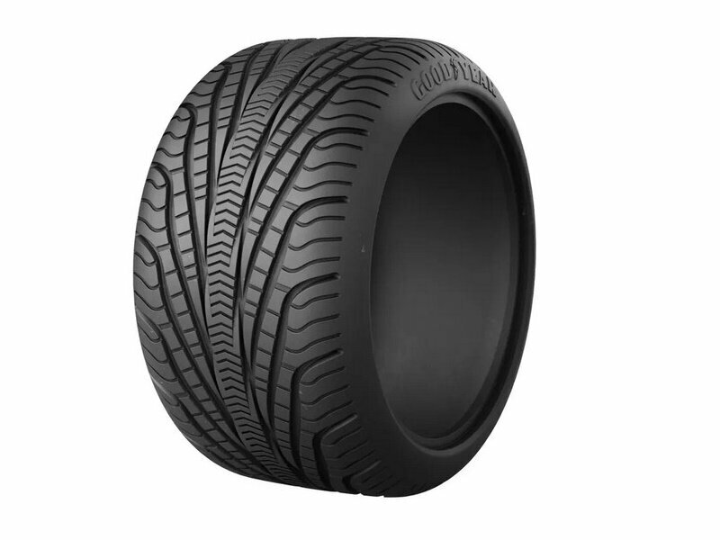 Комплект шины CaDA Goodyear 1/10