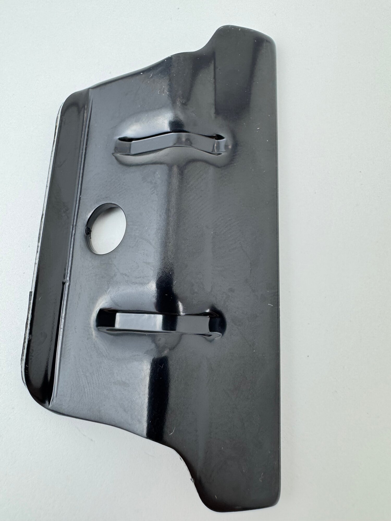 Кронштейн крепления аккумулятора 3716022000. Для Hyundai Accent, Getz, Tucson, Santa Fe / Kia Rio, Ceed, Cerato, Picanto 371602d000