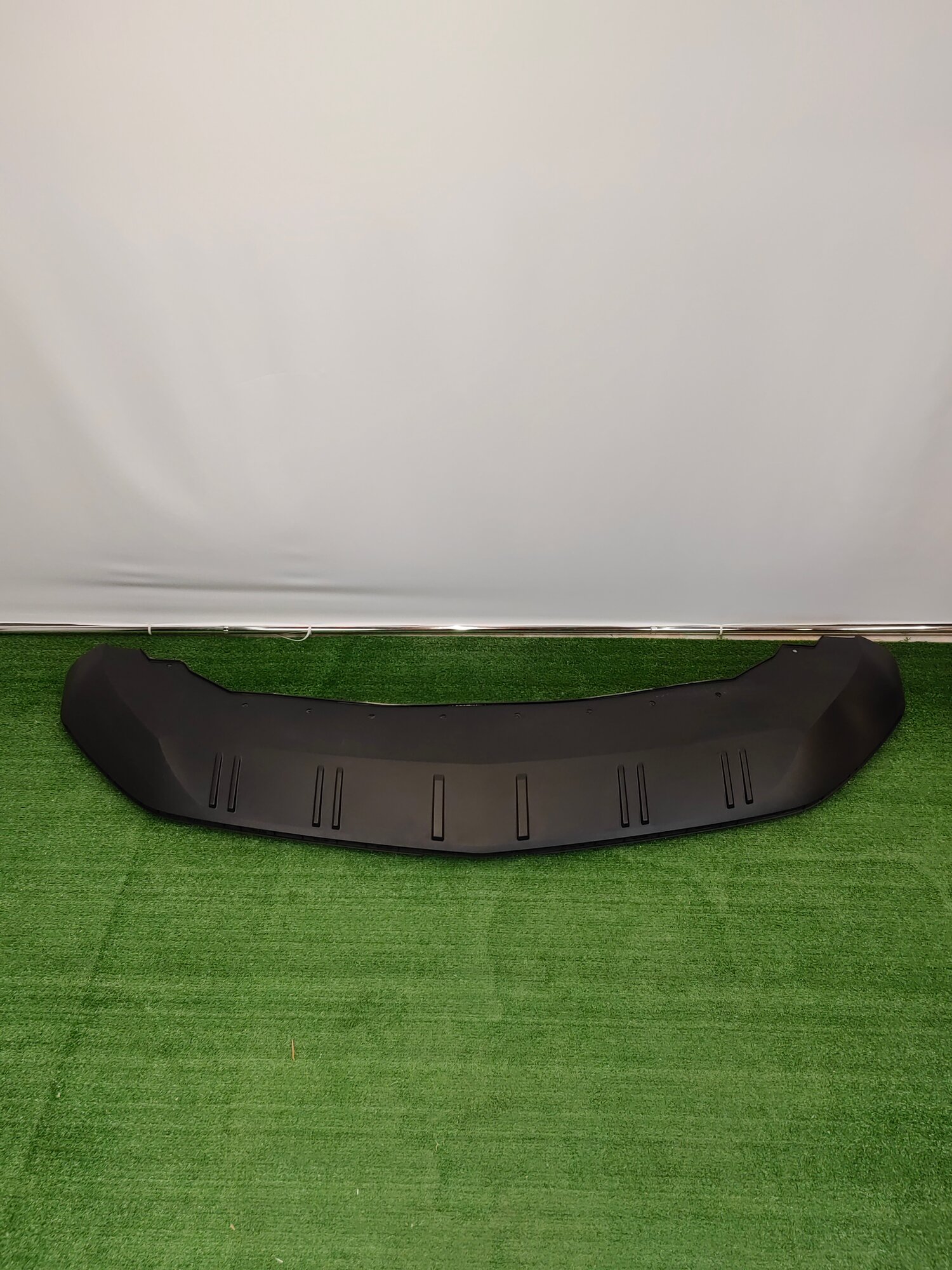 HAVAL Накладка переднего бампера нижняя HAVAL F7 2803112AKN02A