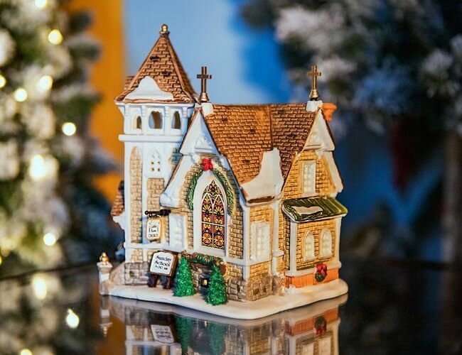 Заснеженная церквушка, свет, 18х15х14 см, батарейки, LEMAX 45069-lemax