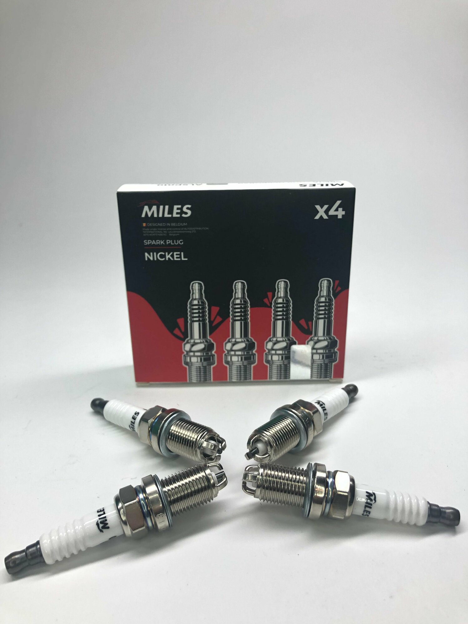 Свечи зажигания для Mitsubishi Lancer 9 1.6 4G18 2002-2010 / Lancer 9 1.3 4G13 2002-2010 3 контакта бельгия (Ланцер 9) 4 Штуки