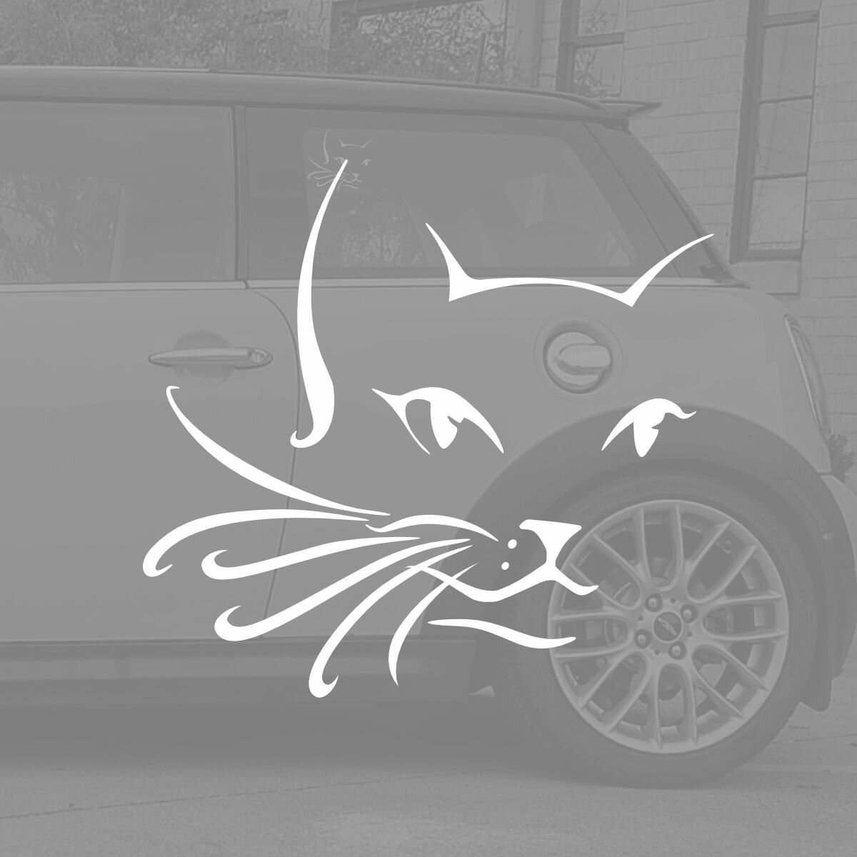 Наклейка на авто Simplecreative Кошечка кокетка, белый