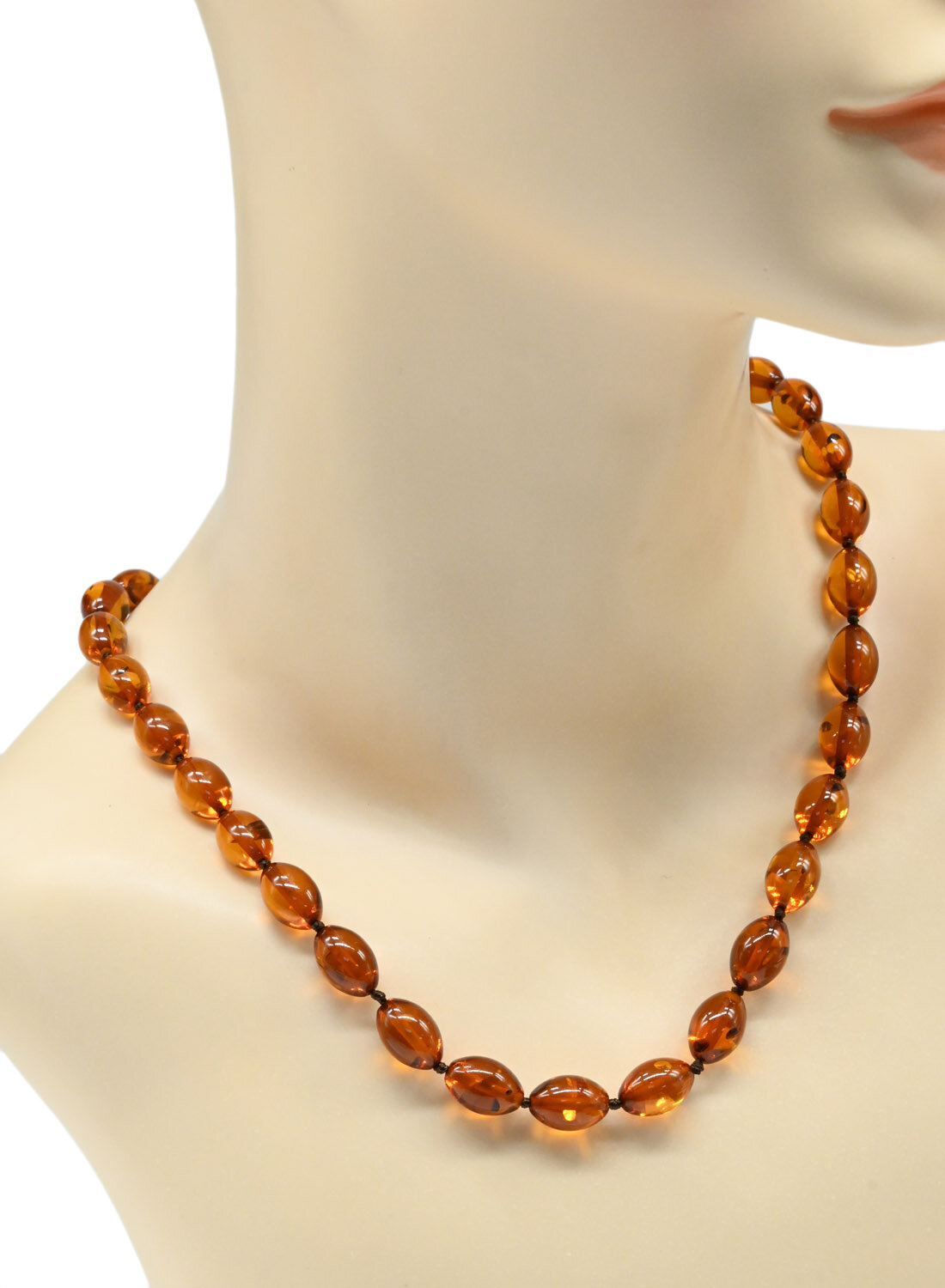 Бусы, янтарь