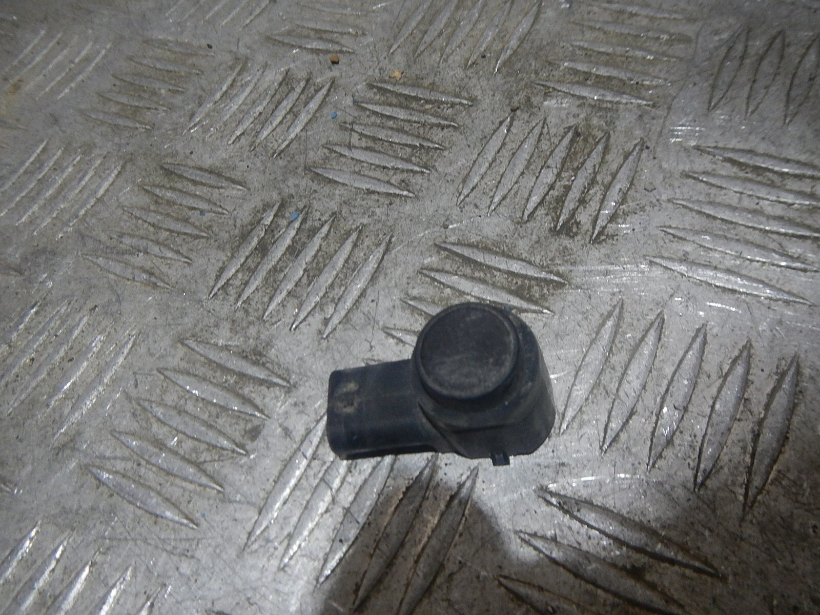 Б/У Датчик парковки, Land Rover (Ленд Ровер)-EVOGUE (11-) LAND ROVER EVOQUE (11-18) задний Без повреждений. 351515 LAND R...