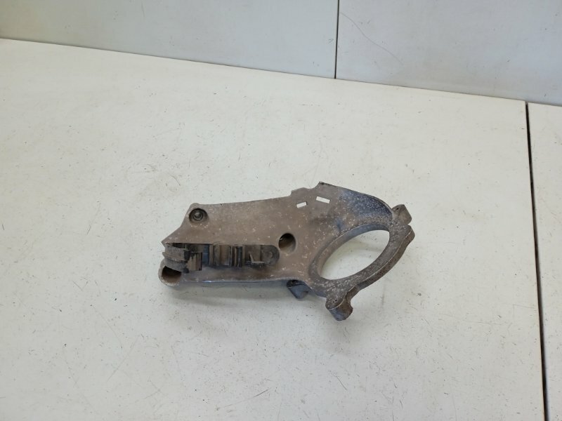 Б/У воздушного насоса, Порше Кайен Кронштейн Porsche Cayenne 2004 9PA, 955 Прав. 158791 PORSCHE арт. 95511310600, 7L5131082