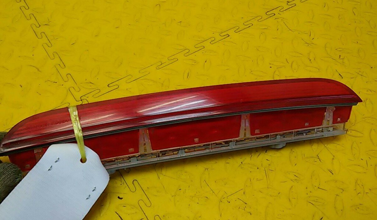 Фонарь задний CX 7 Mazda EG2151580C