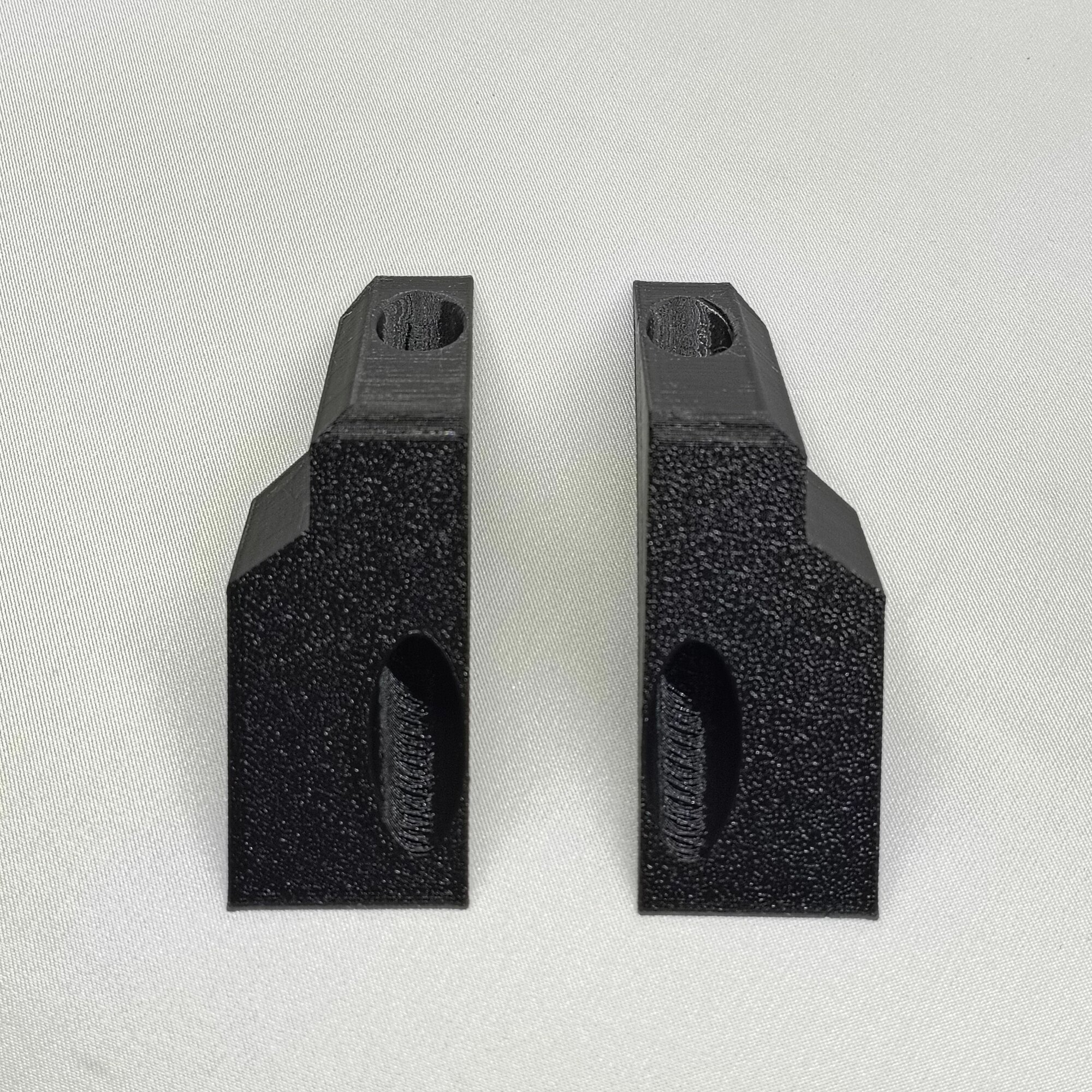 Слив с крыши на УАЗ Хантер