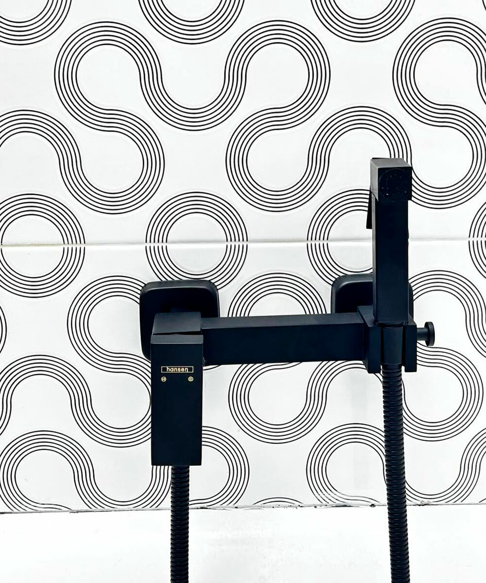 Смеситель для биде из латуни с лейкой и шлангом Hansen HL62204-C