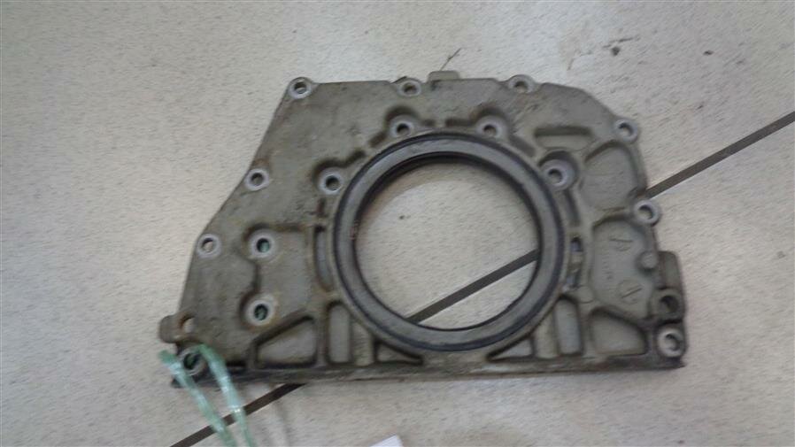 Крышка двигателя от Audi A6 C5 1997-2004