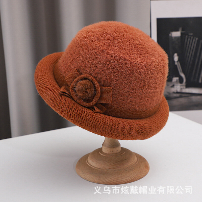 Шапка для женщин