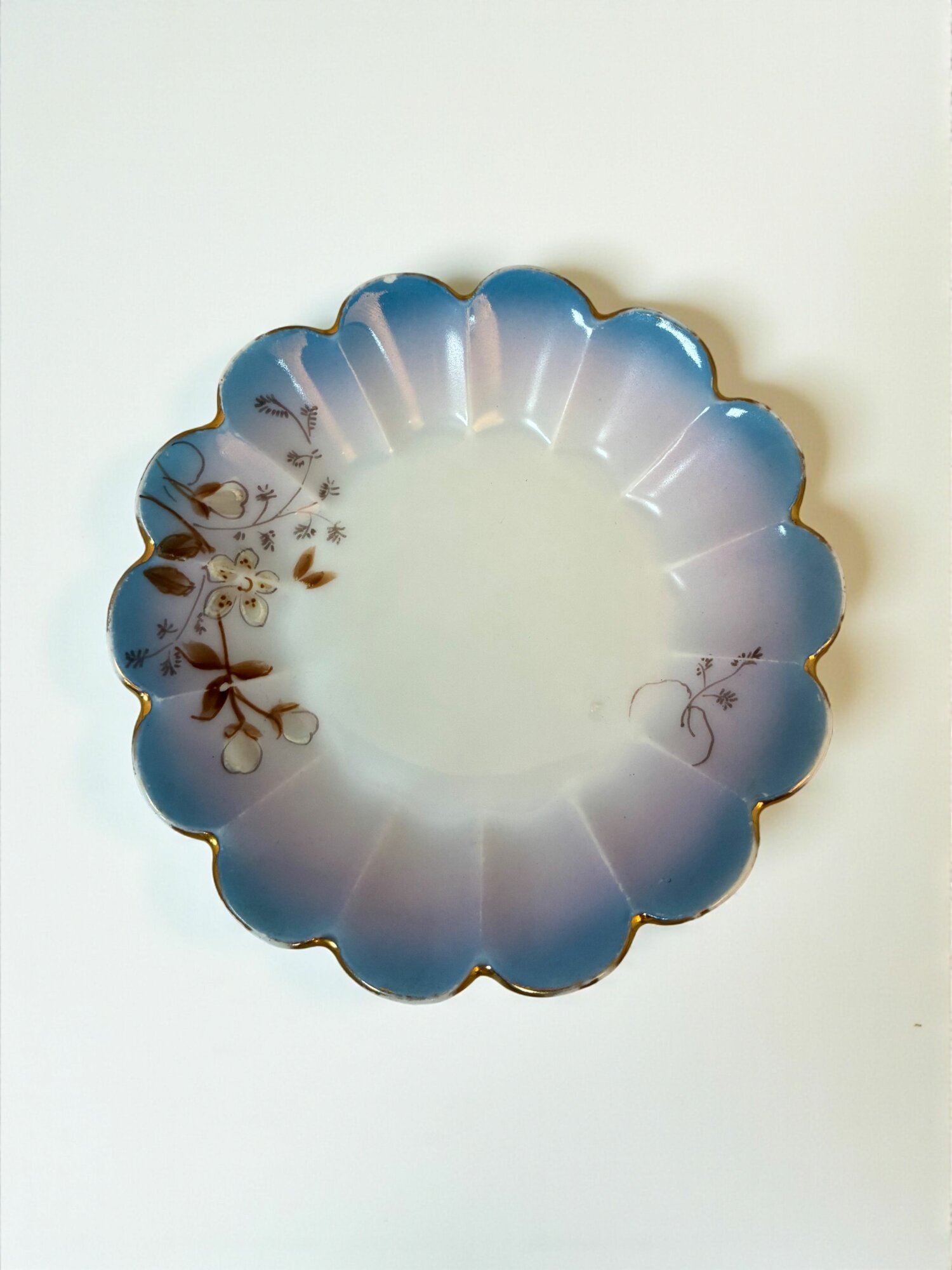 Антикварное блюдце - розетка, (D 10,5 см), фарфор, М. С. Кузнецова, конец XIX в.