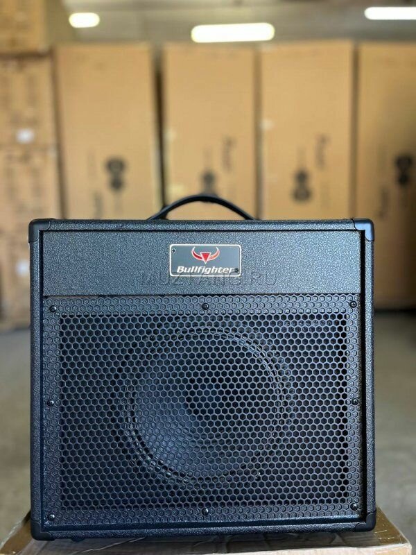 BULLFIGHTER DC-40 комбоусилитель для электрогитары, 40 ватт