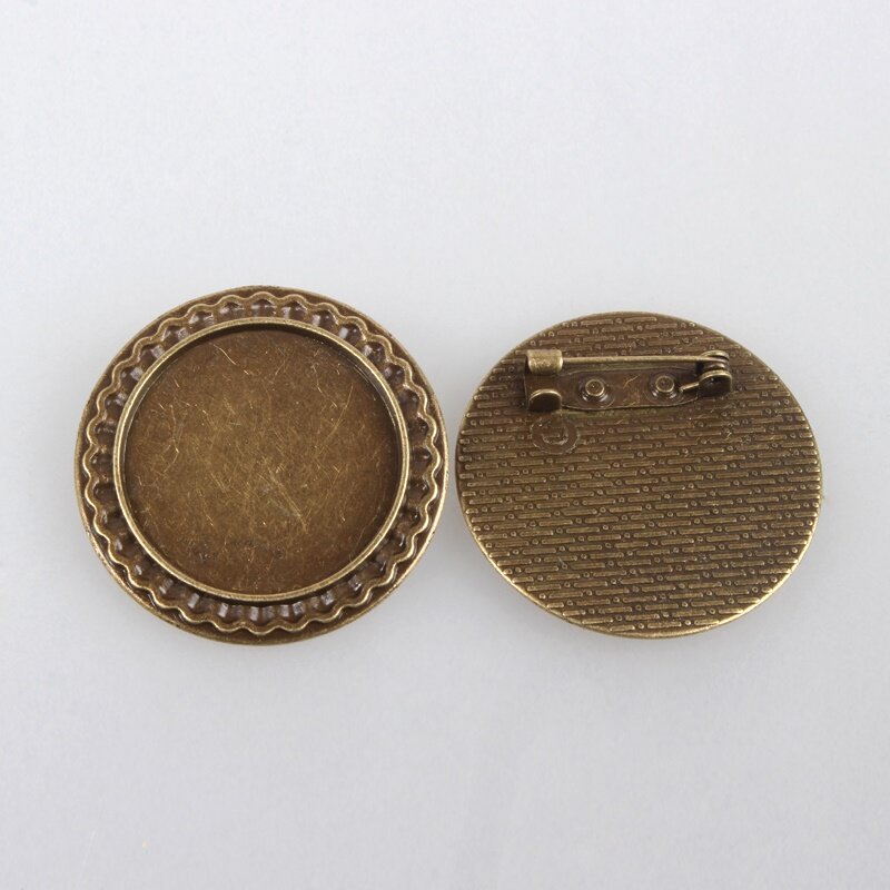 Рамка - основа для броши, 34мм (внутренний размер 25мм), кружевная, базовый материал - цинковый сплав, бронзовая, 2 шт.