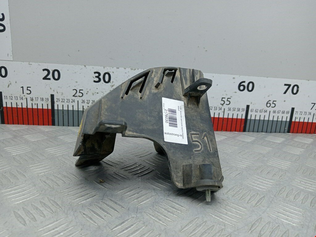 Кронштейн (крепление) заднего бампера правый Citroen C4 1 741682 арт. 2176030
