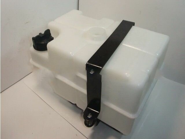 Бачок расширительный Камаз (на 6520) в сборе(крепление + 1 крышка)