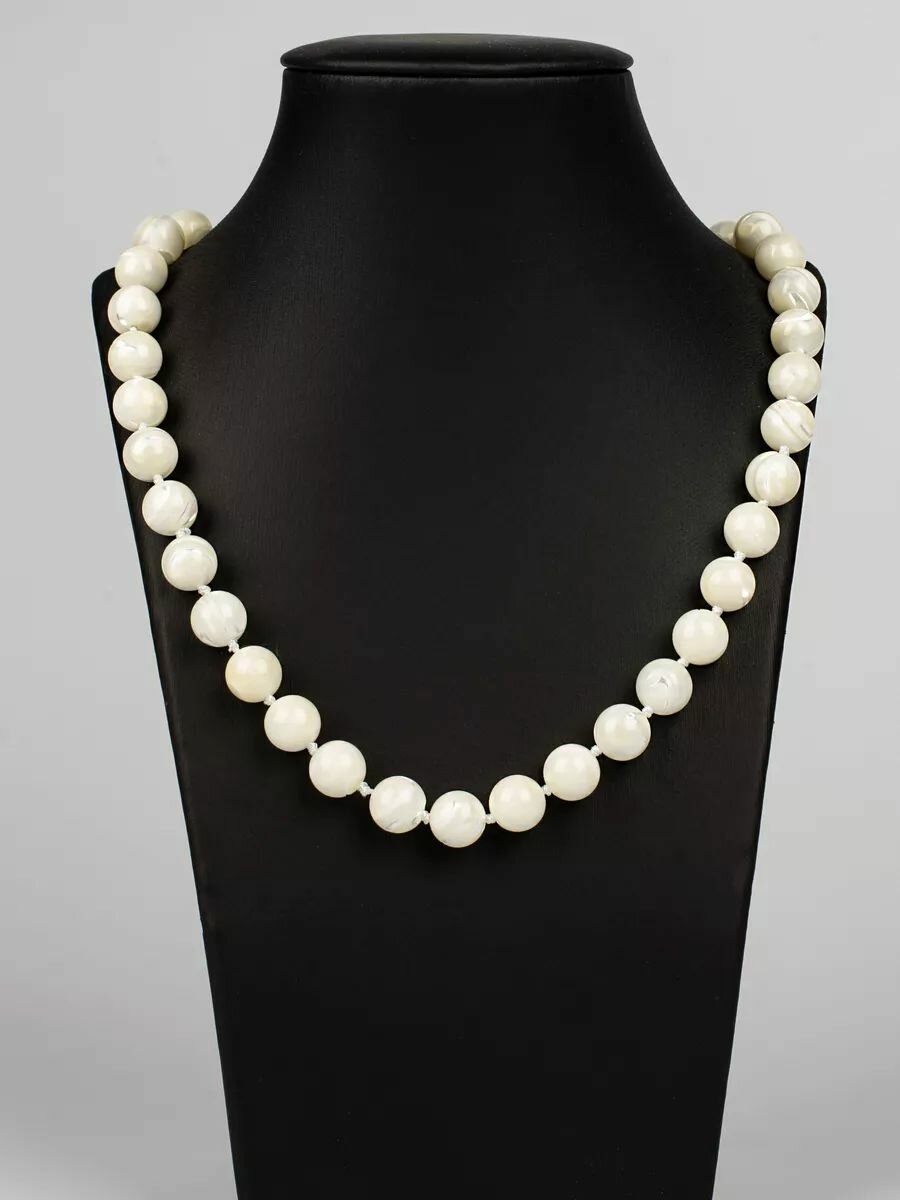 Бусы, перламутр