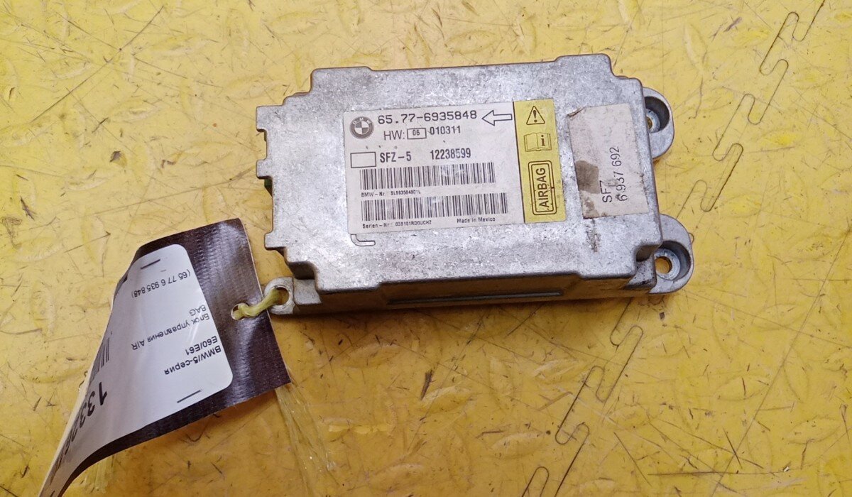 Блок управления AIR BAG 5-серия E60/E61 BMW 65776935848