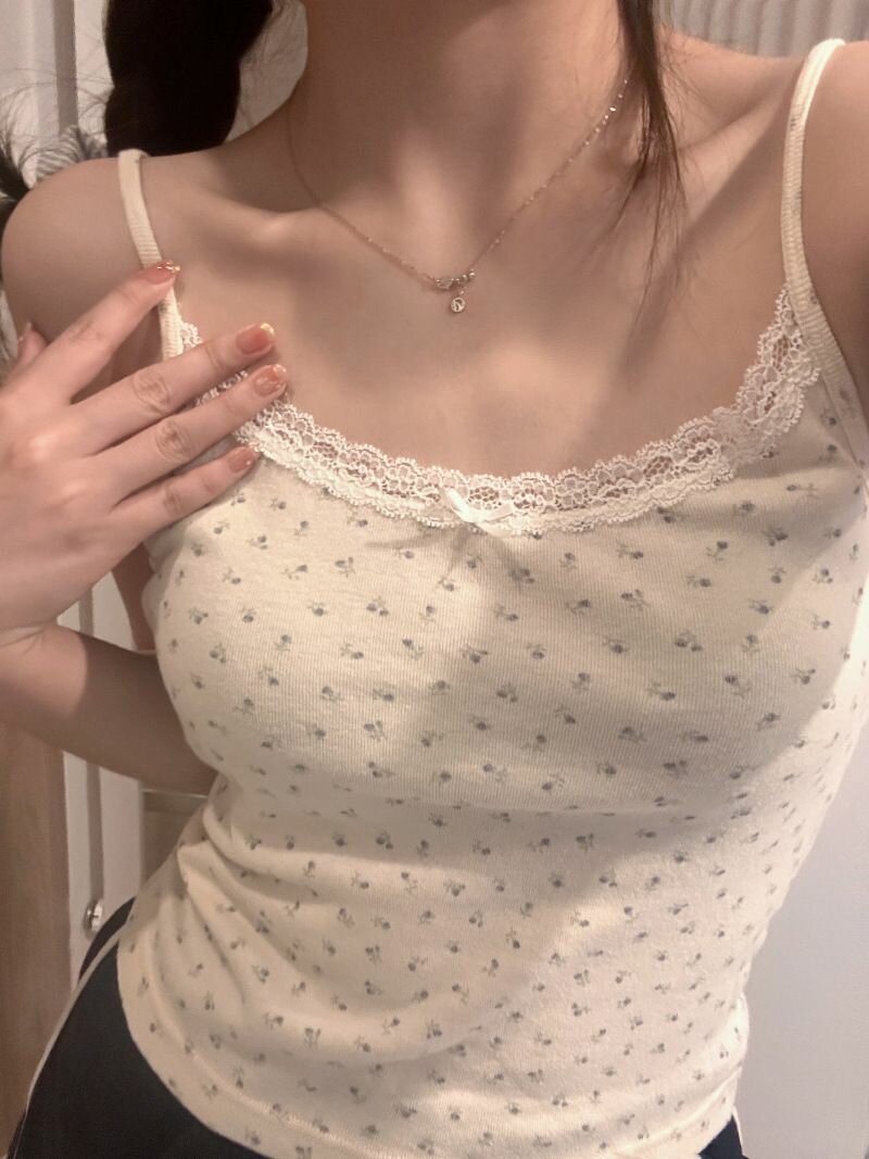 Женский летний кружевной жилет с цветочным рисунком внутри
