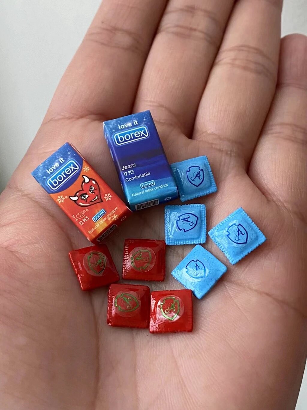 Мини-магазин из бумаги для кукол Синий, A group