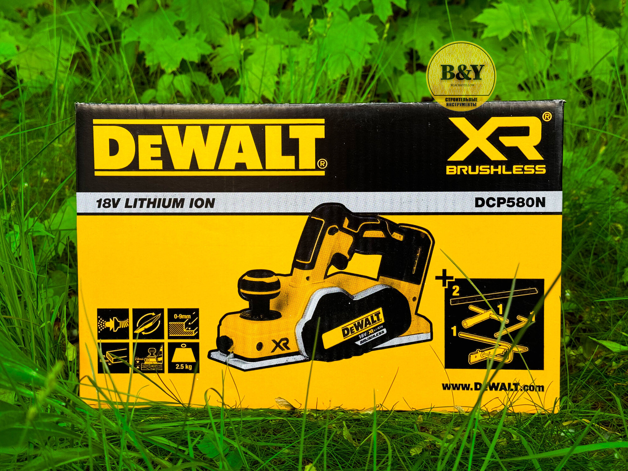 Аккумуляторный бесщеточный электрорубанок DeWALT DCP580N 18В