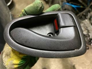 Ручка двери внутренняя Hyundai Accent 2 поколение 1.5 G4EC 2003 перед. прав. (б/у)