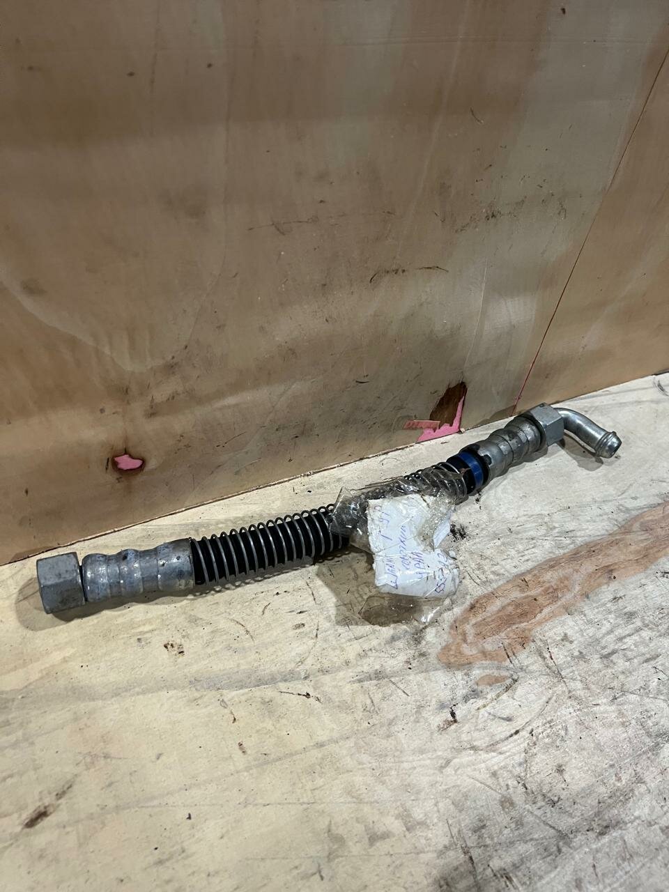 Шланг ГУР короткий (в броне) L 300 мм для а/м урал / КАМАЗ арт.5557Я2-3408678-01