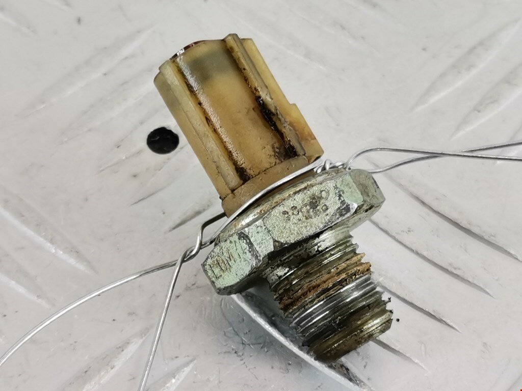 Датчик давления масла Ford Ka 1 1084764 арт. 1512089