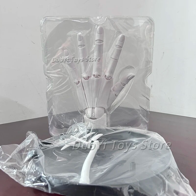 Bandai 1:1 Супер подвижная модель руки White-Left Nobox