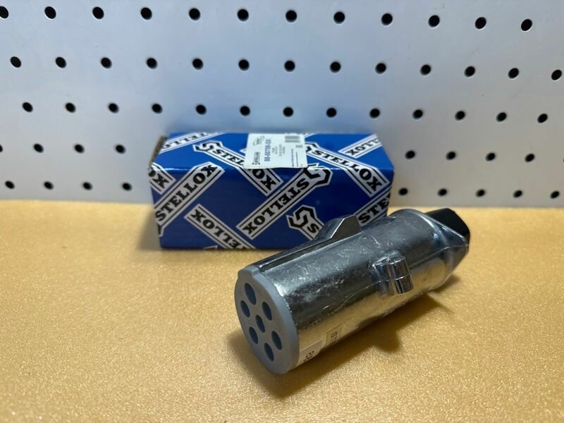 Вилка штекер 7 полюсов тип S, ISO 3731, металлический корпус MAN/DAF/RENAULT/IVECO/KAMAZ