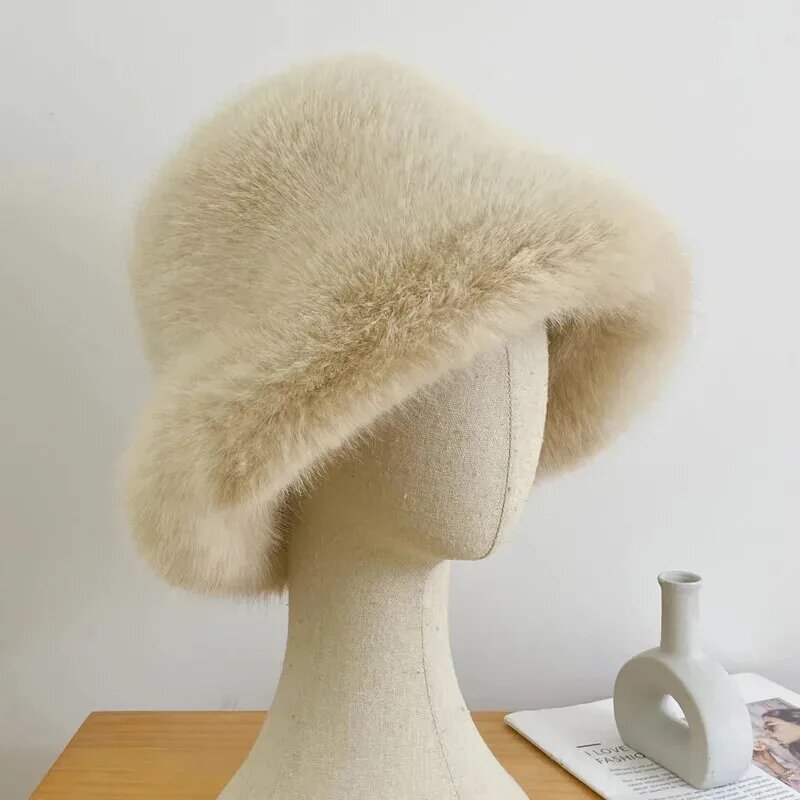 Шапка для женщин