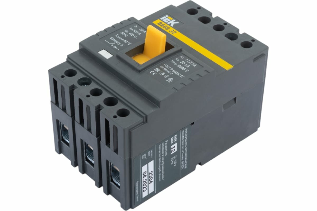 Автоматический выключатель ВА88-32 3Р 32А 25кА ИЭК (автомат электрический) SVA10-3-0032